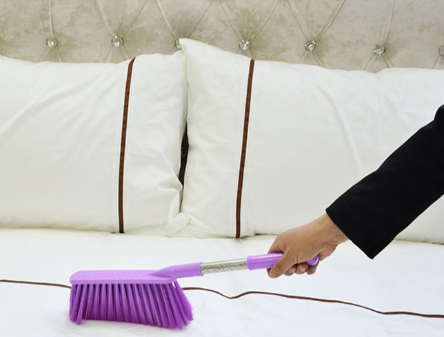 Household bedroom sweeping bed dusting broom - Thinge Broom